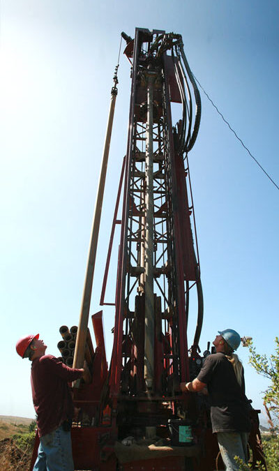 raising-pipe-section-water-well-drilling | Fisch Bros. Drilling, Inc.